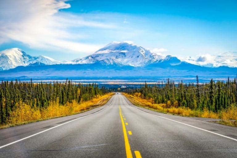 22 Best Solo Road Trip Ideas In The USA - Ultimate Guide