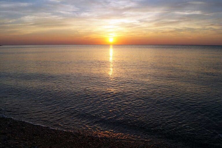 27 Best Places To Hike On Long Island & LI Trails (With Maps!)